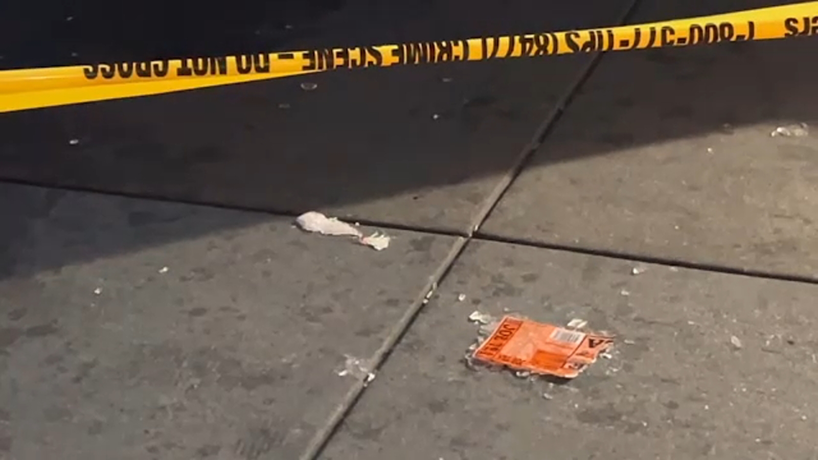 Man arrested after attacking randomly attacking 3 people with glass ...