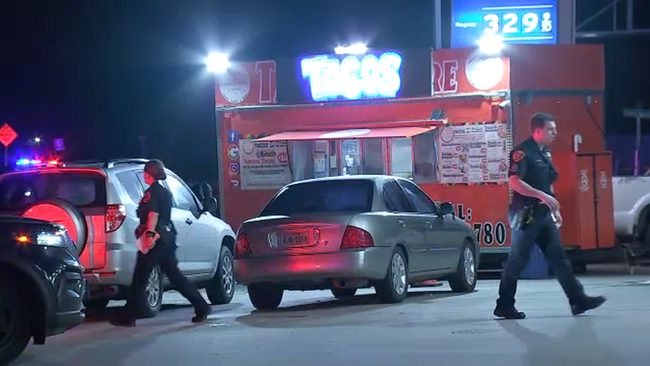 Beechnut taco truck robbery: Houston police searching for suspect ...