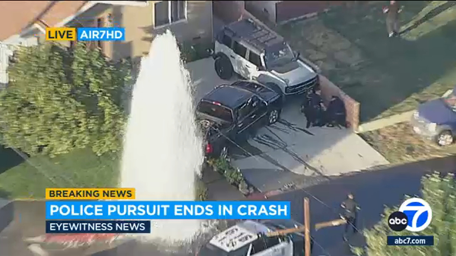 Police officer struck by car as chase ends in chaotic crash in Burbank neighborhood - ABC7 Los ...