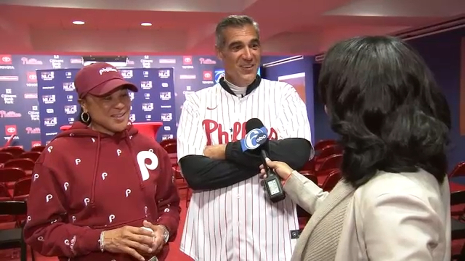 Jay Wright, Dawn Staley throw out first pitch before NLCS Game 1 - 6abc ...