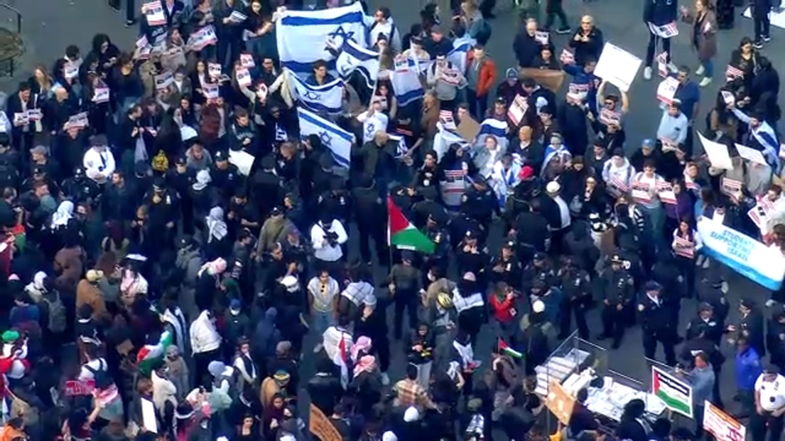 Israel war: Dueling pro-Palestinian and pro-Israeli rallies held at Washington Square Park in ...