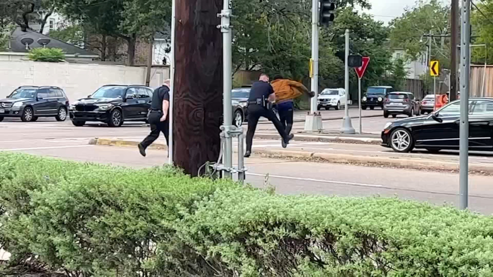 METRO passenger caught on video being shocked with stun gun during ...