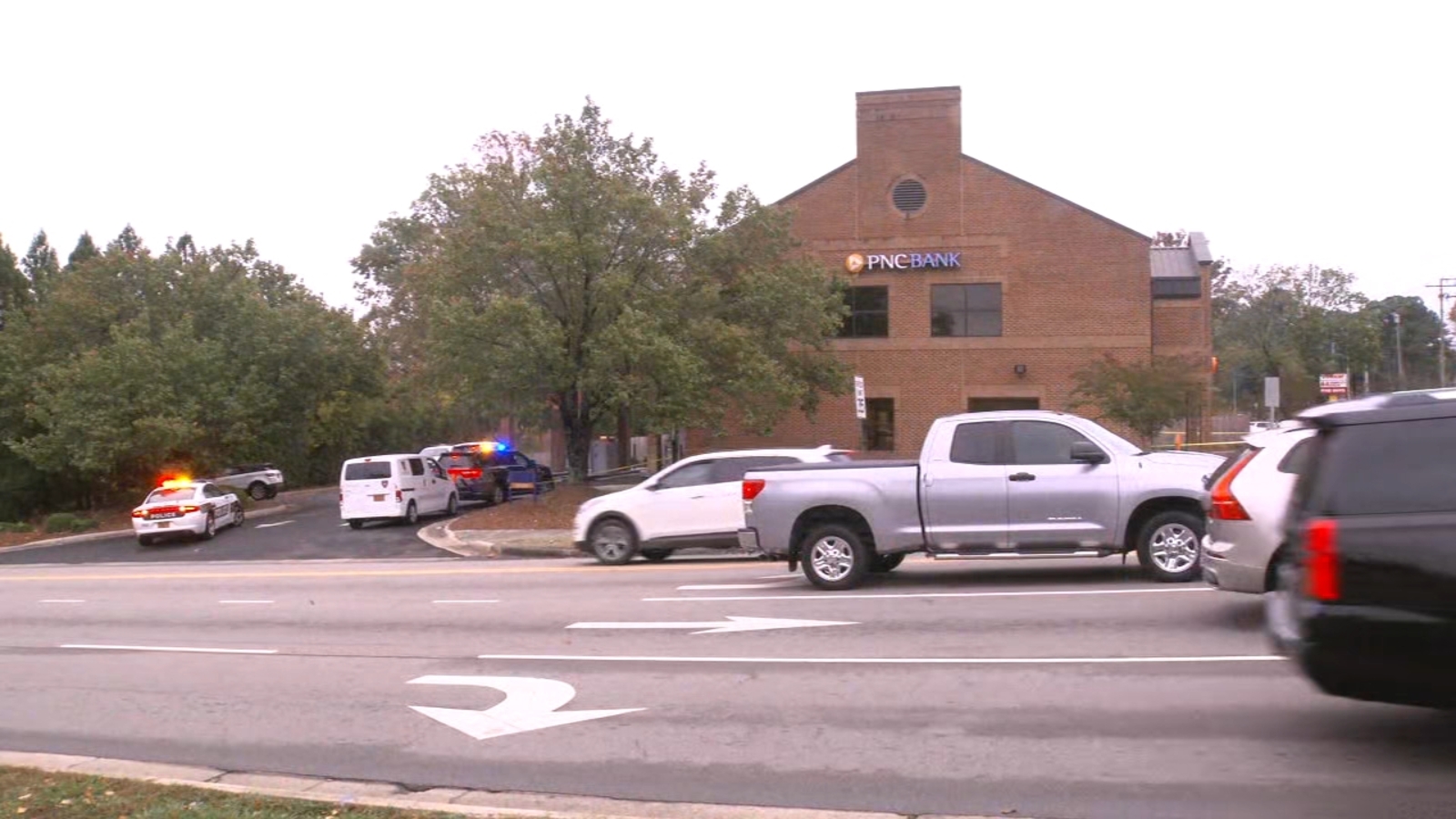 PNC Bank in Durham robbed on Halloween morning - ABC11 Raleigh-Durham