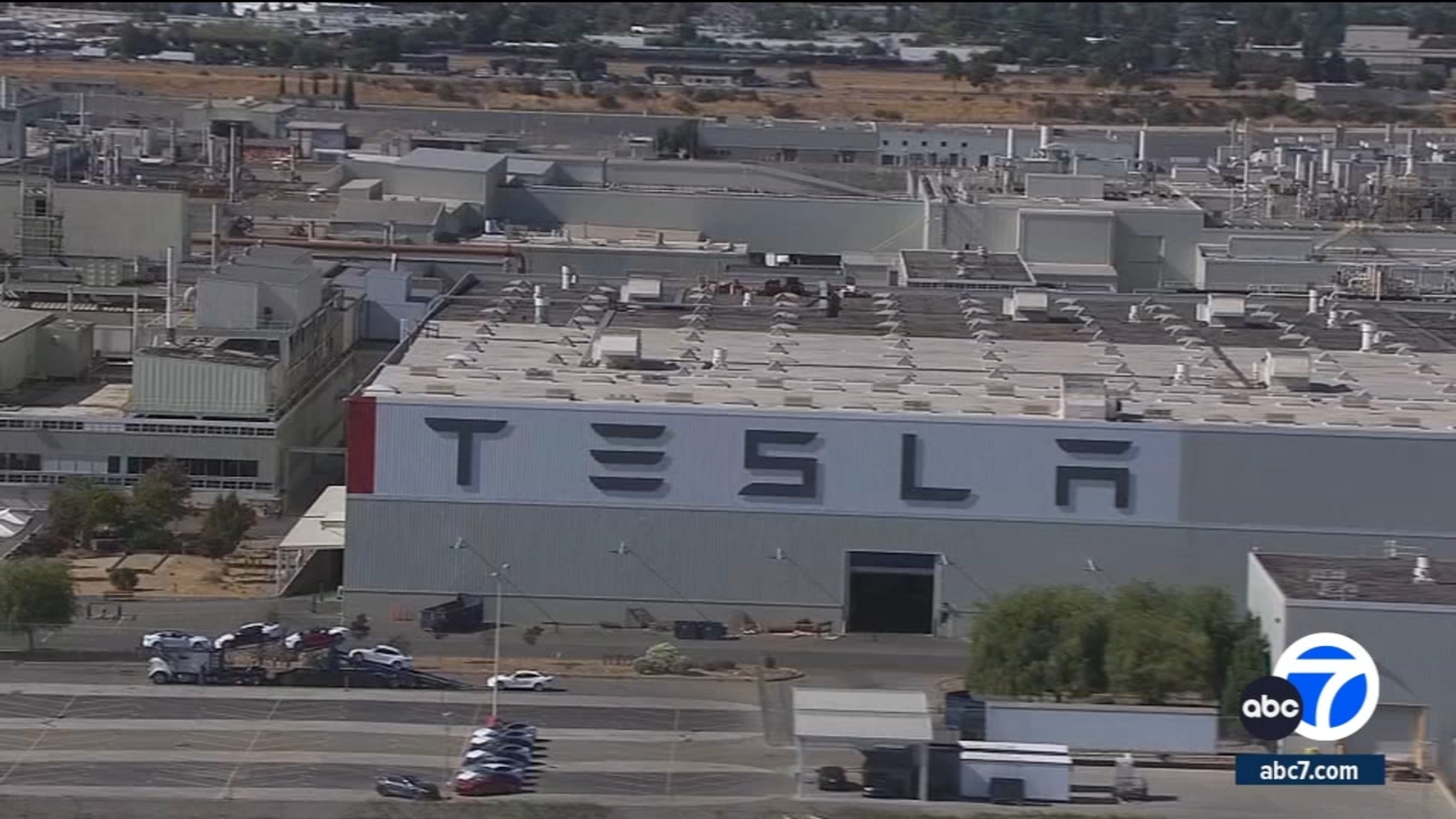 Tesla Autopilot not responsible for crash that killed driver on 215 ...