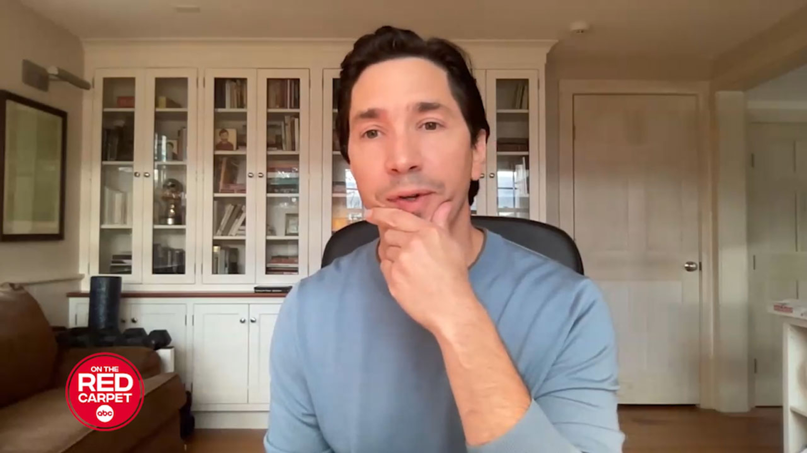 Justin Long Talks About His Goosebumps Character Heading Into Season Finale Abc7 Chicago