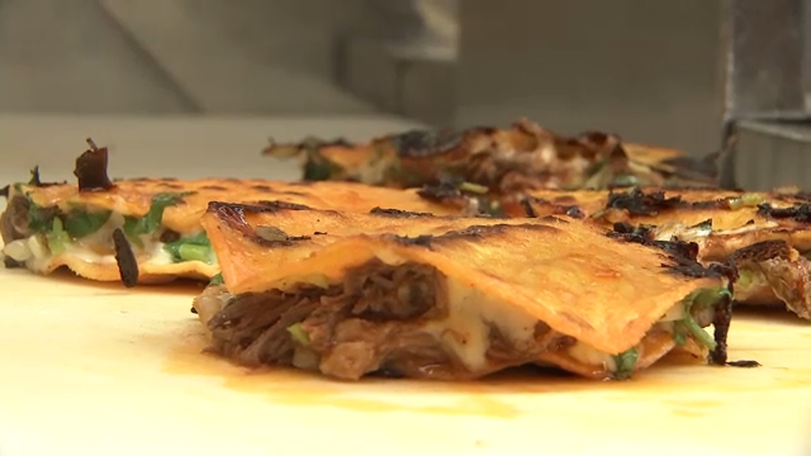 Neighborhood Eats: Brothers highlight complex flavors with Birria ...