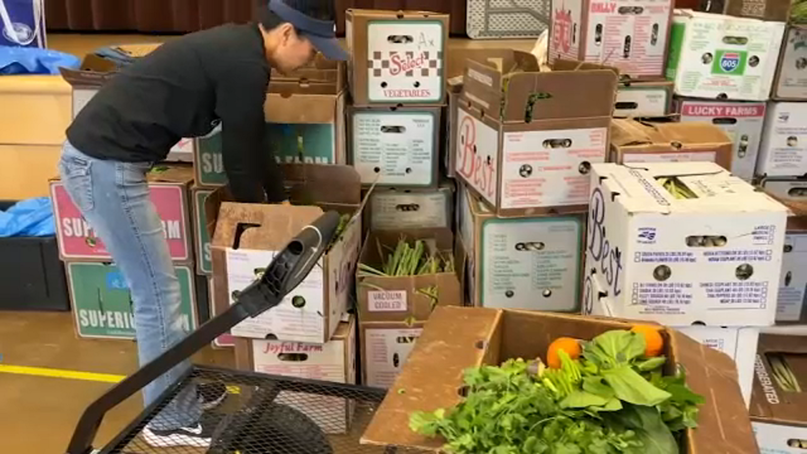 Holiday food giveaway benefits farmers and families in southeast Fresno ...