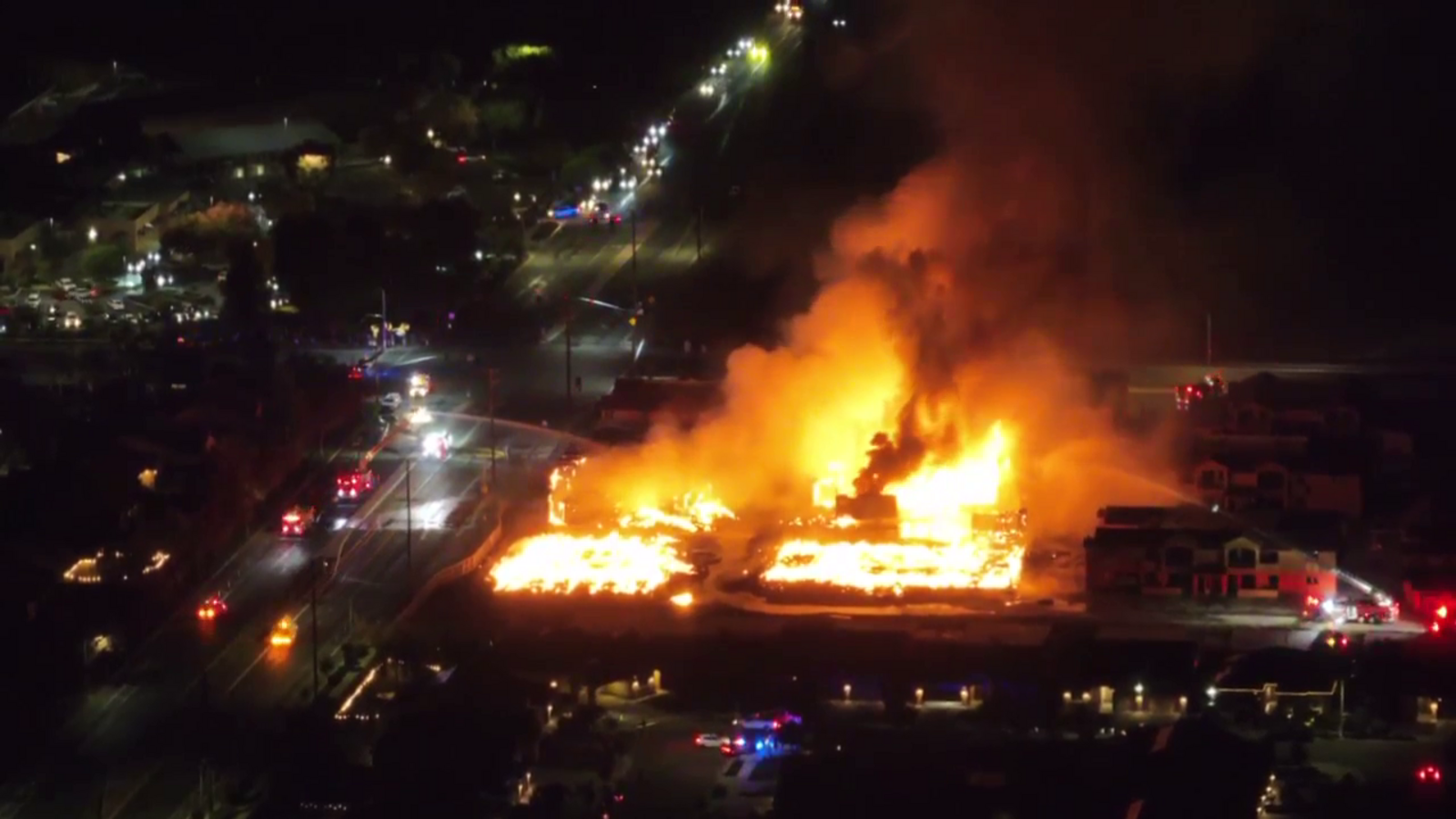 Under construction apartment complex destroyed following massive fire in Visalia - ABC30 Fresno