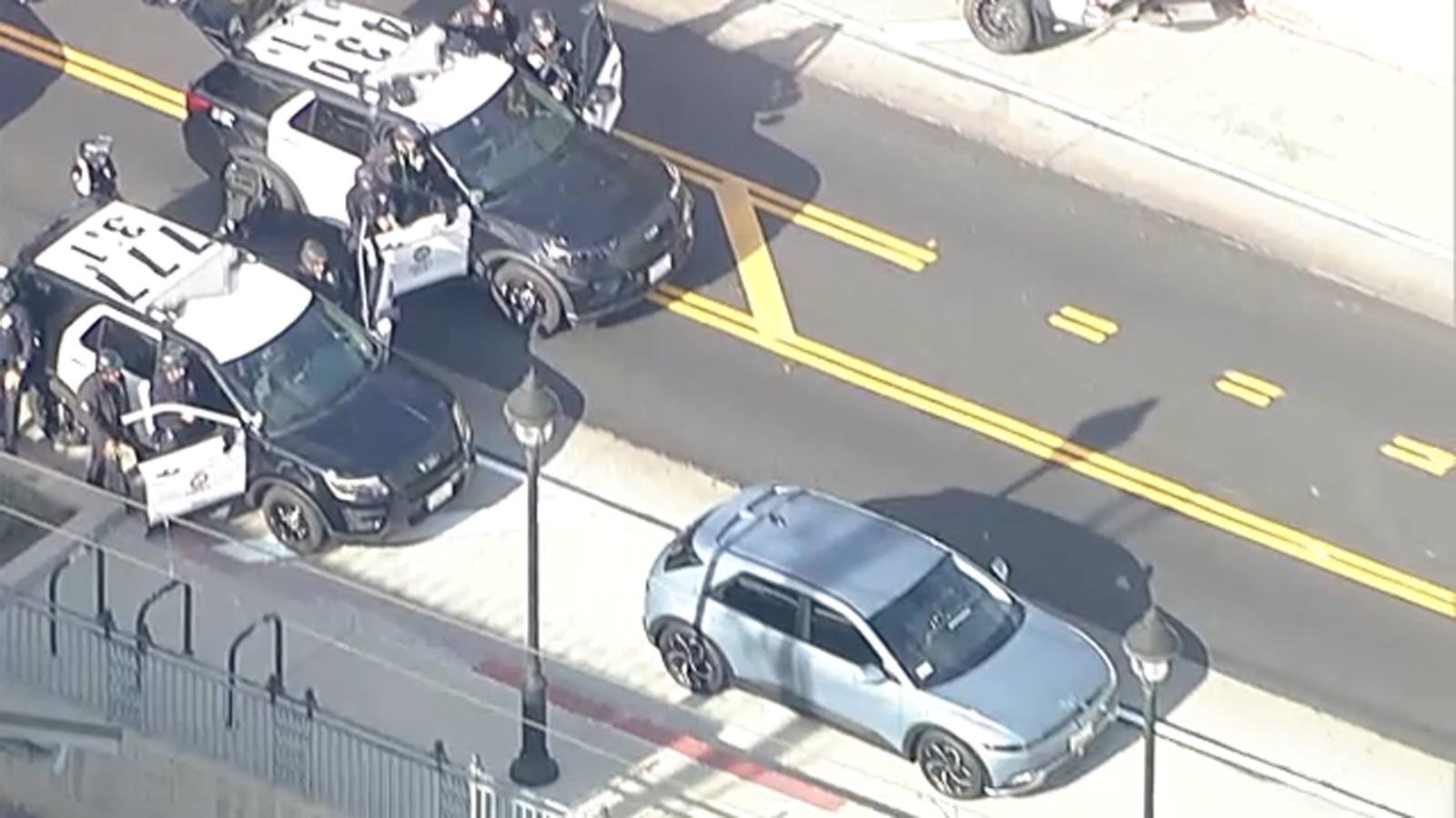 3-hour standoff with Uber passenger ends without incident in LA's Mount ...