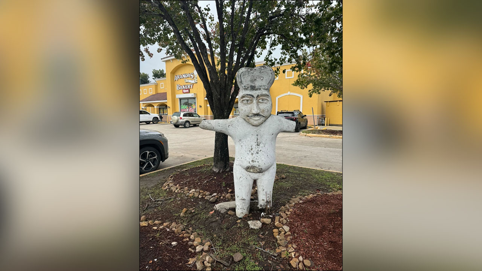 Arandas Bakery statue returned: 'Panadero' brought back to Houston ...