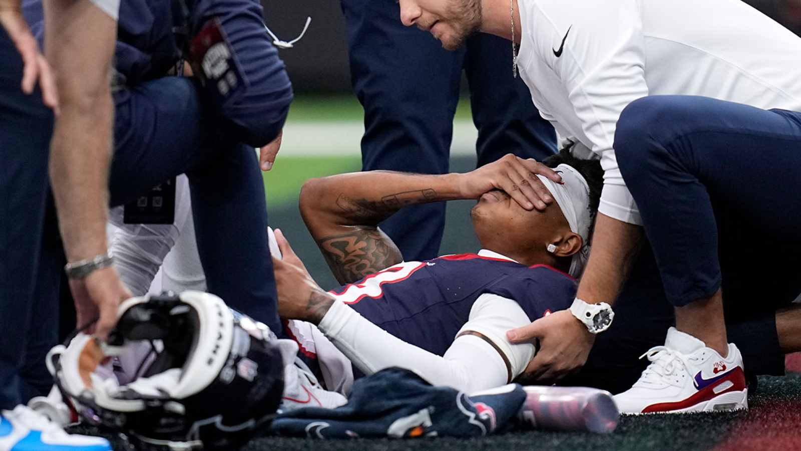 Houston Texans: Star rookie receiver, UH alum Tank Dell expected to ...