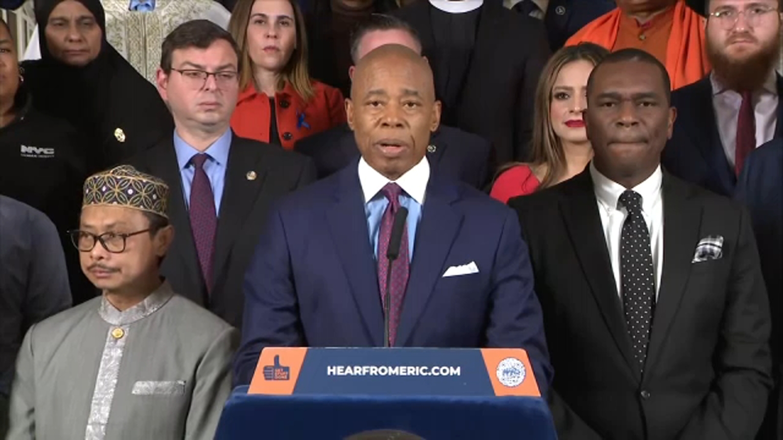 Mayor Adams holds rally calling for peace amid rise in antisemitism ...