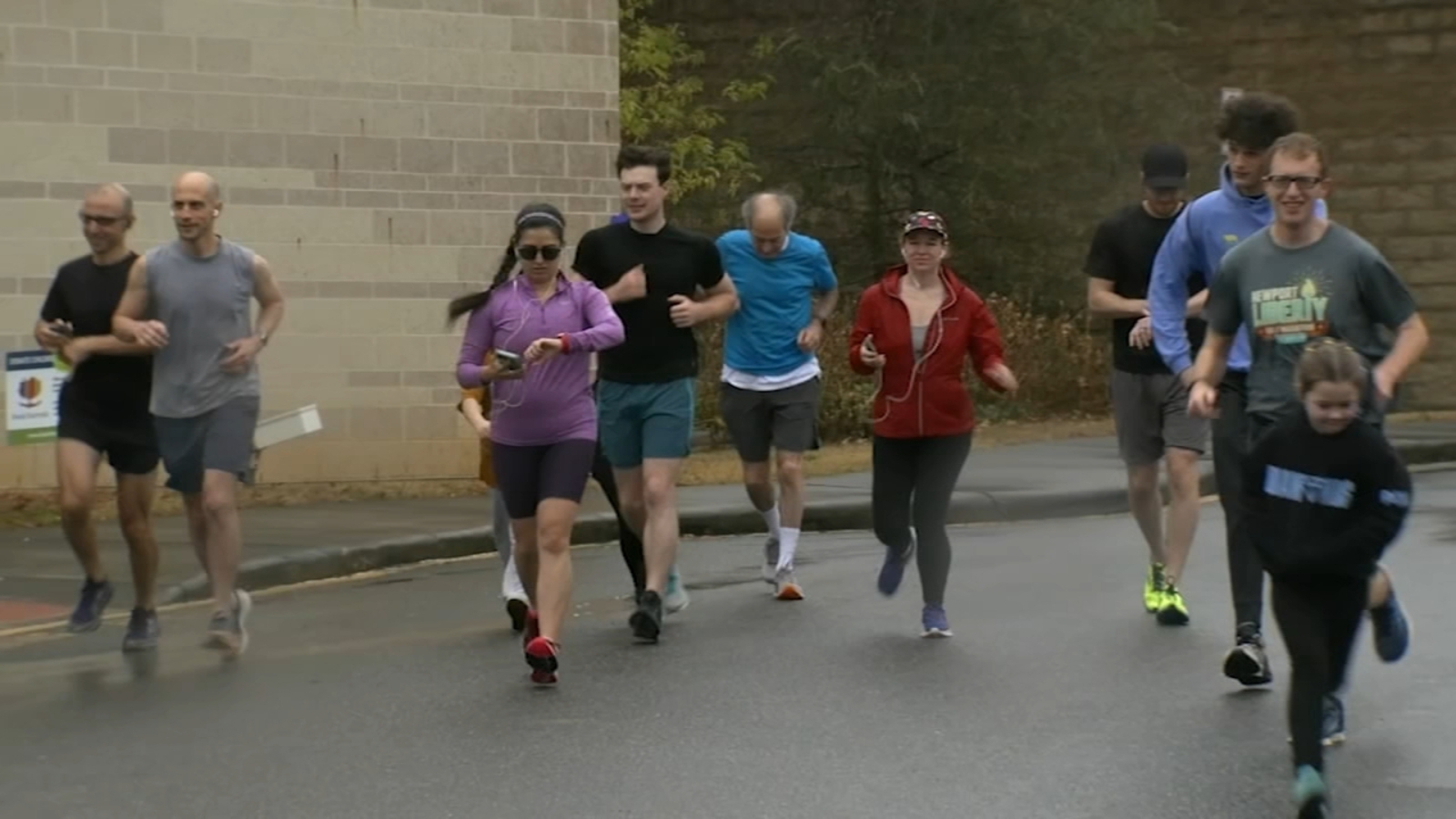 Dozens of runners come together for Hanukkah Fun Run in Durham - ABC11 ...