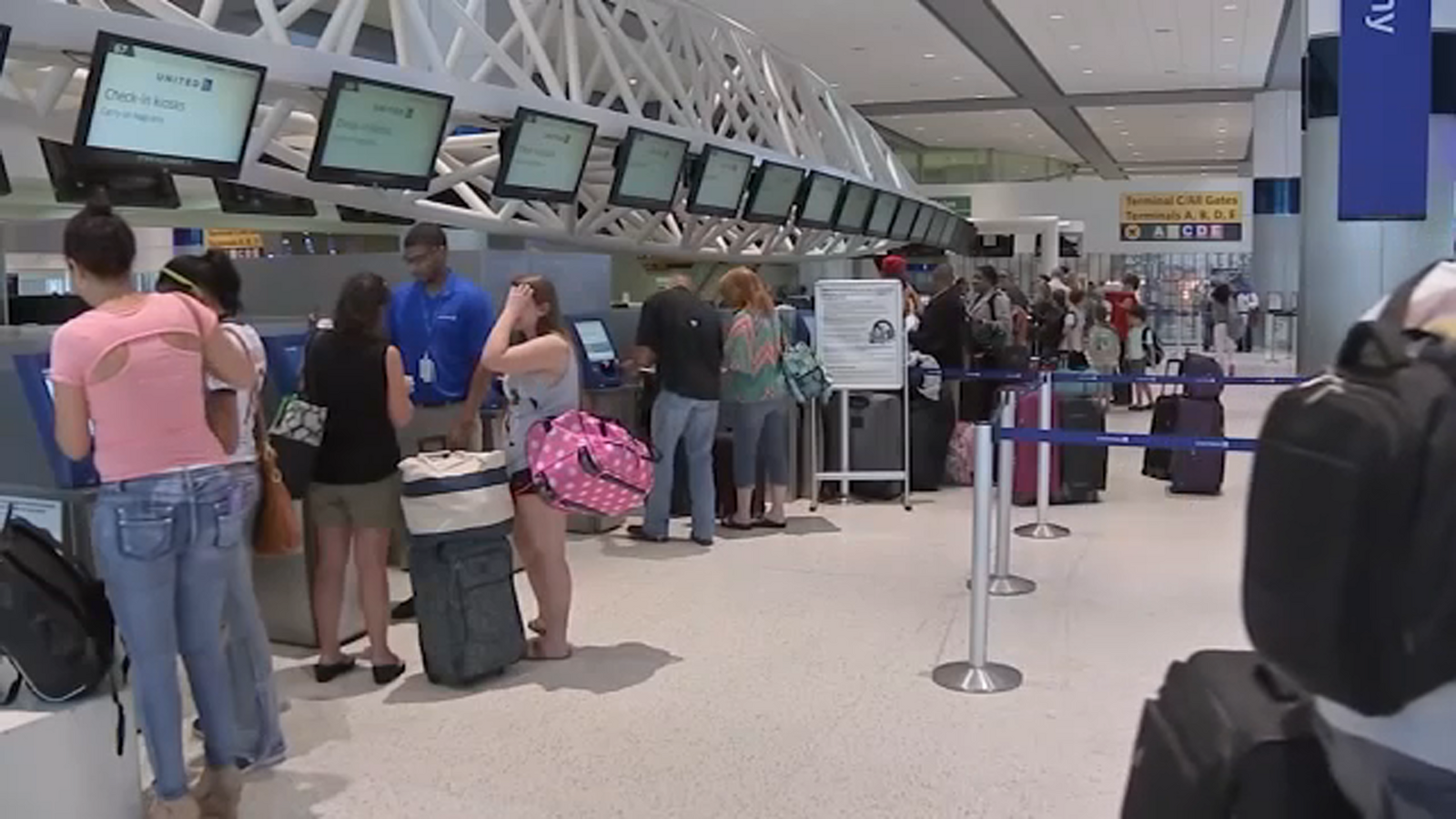 $2.6 billion project to expand United Airline's Terminal B at Bush ...