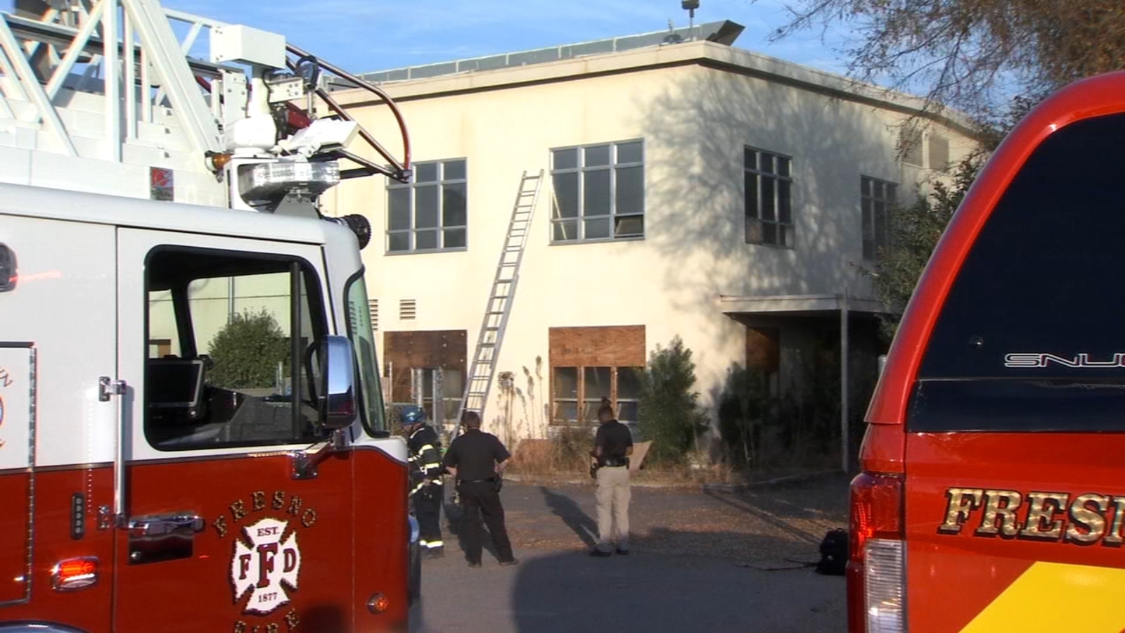 Fire investigation underway in west central Fresno - ABC30 Fresno