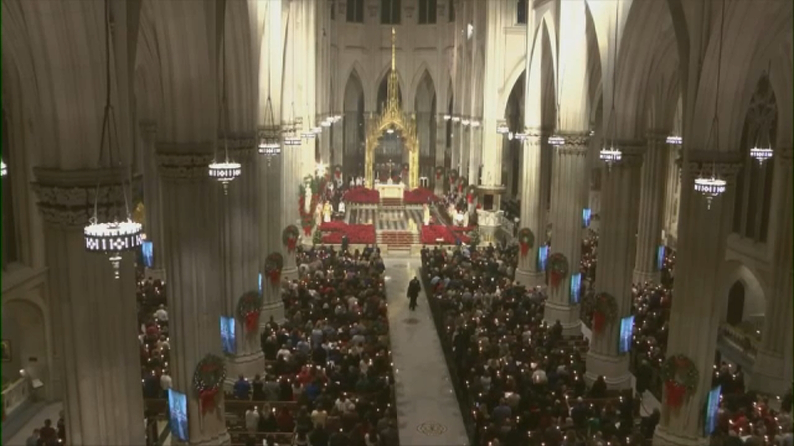 Worshippers And Visitors Gather At St Patricks Cathedral In Midtown Manhattan For Christmas