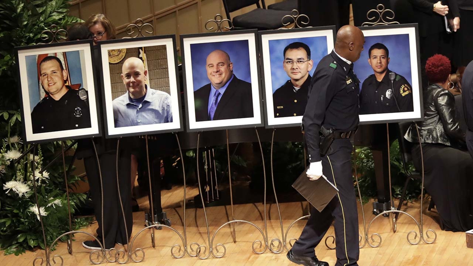 PHOTOS: Fallen officers remembered at Dallas memorial - ABC13 Houston