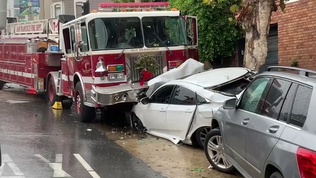4 SFPD officers injured in crash following vehicle pursuit, authorities ...