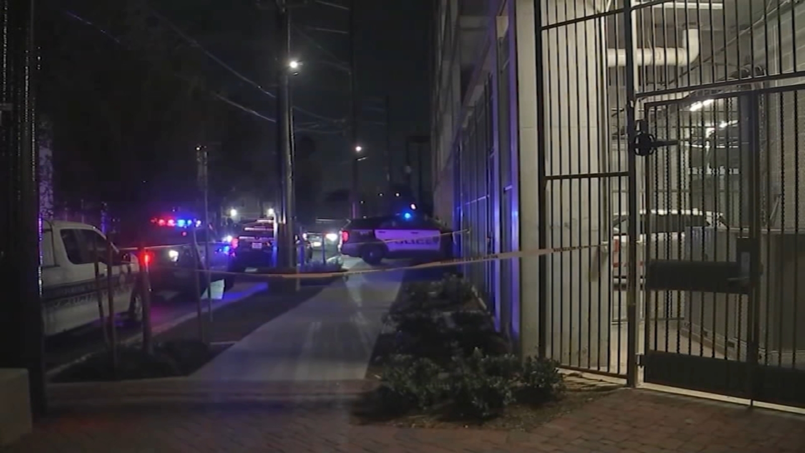 Edwin Quinones killed: Larry Holmes charged with murder after 16-year ...