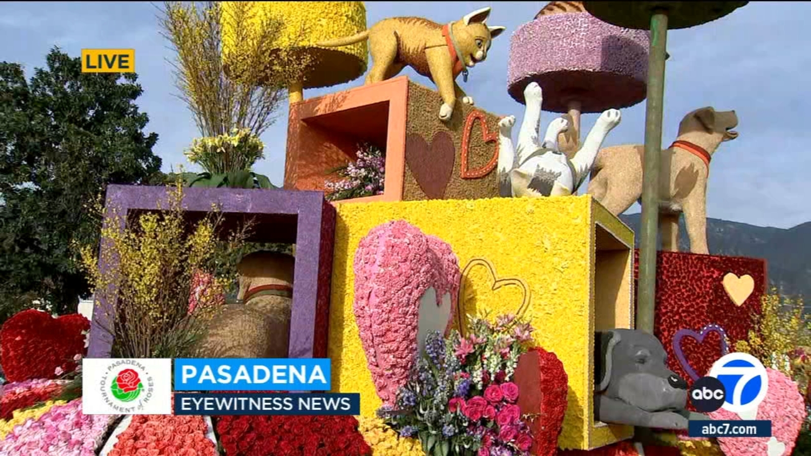 Rose Parade fans get one last chance to see floats up close at ...
