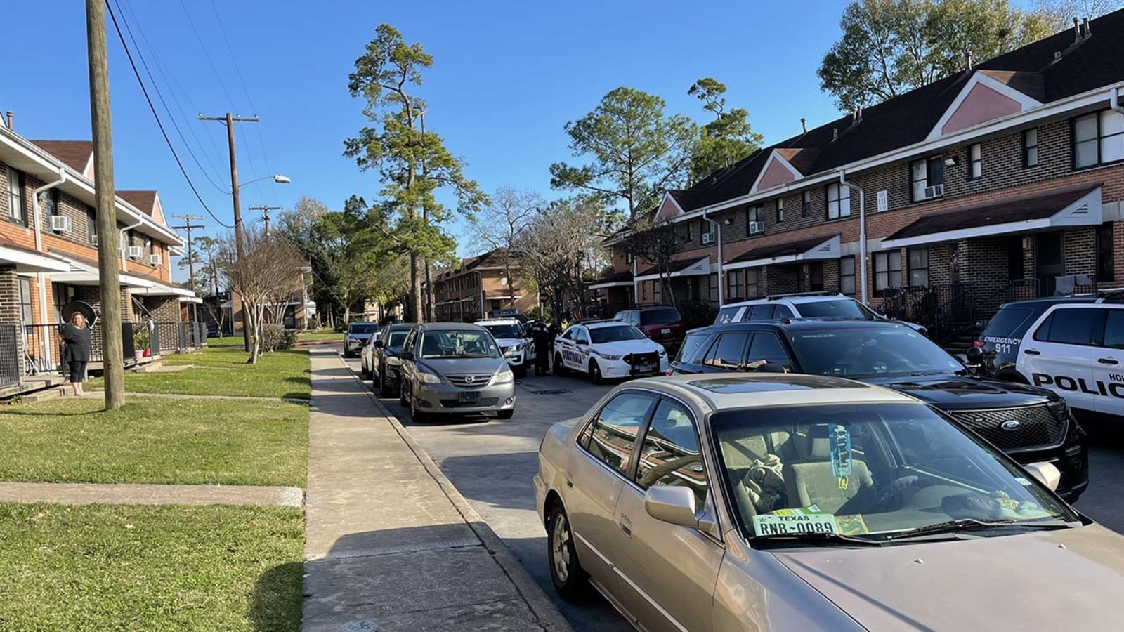 Alabama Street shooting: 3 chase suspects in custody, man hospitalized ...