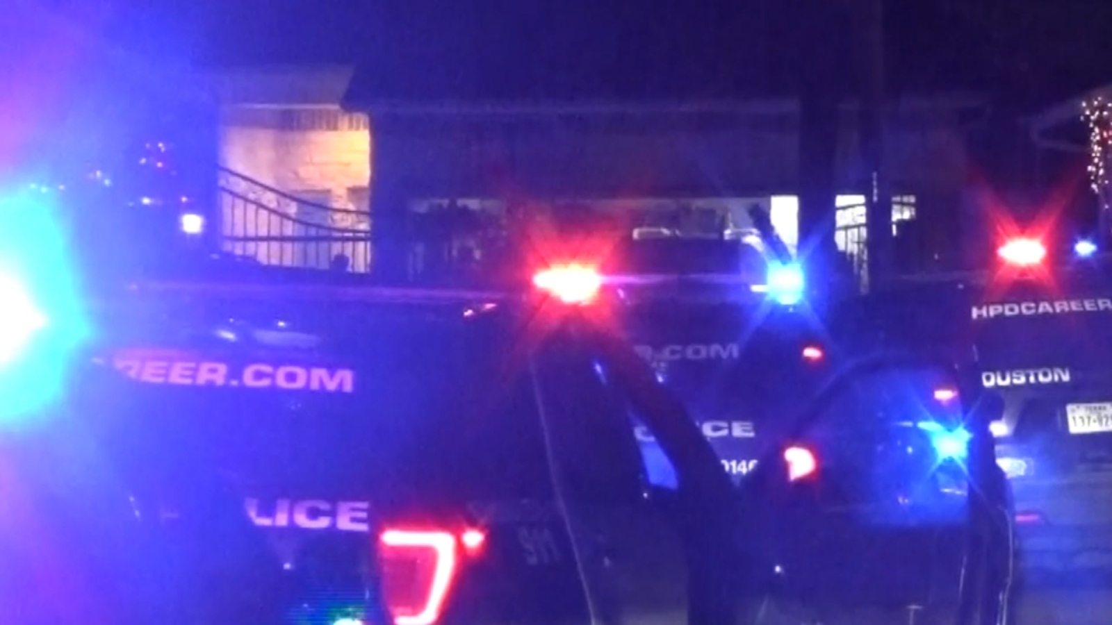 Suspected Robber Fatally Shot After Allegedly Holding Woman At Gunpoint