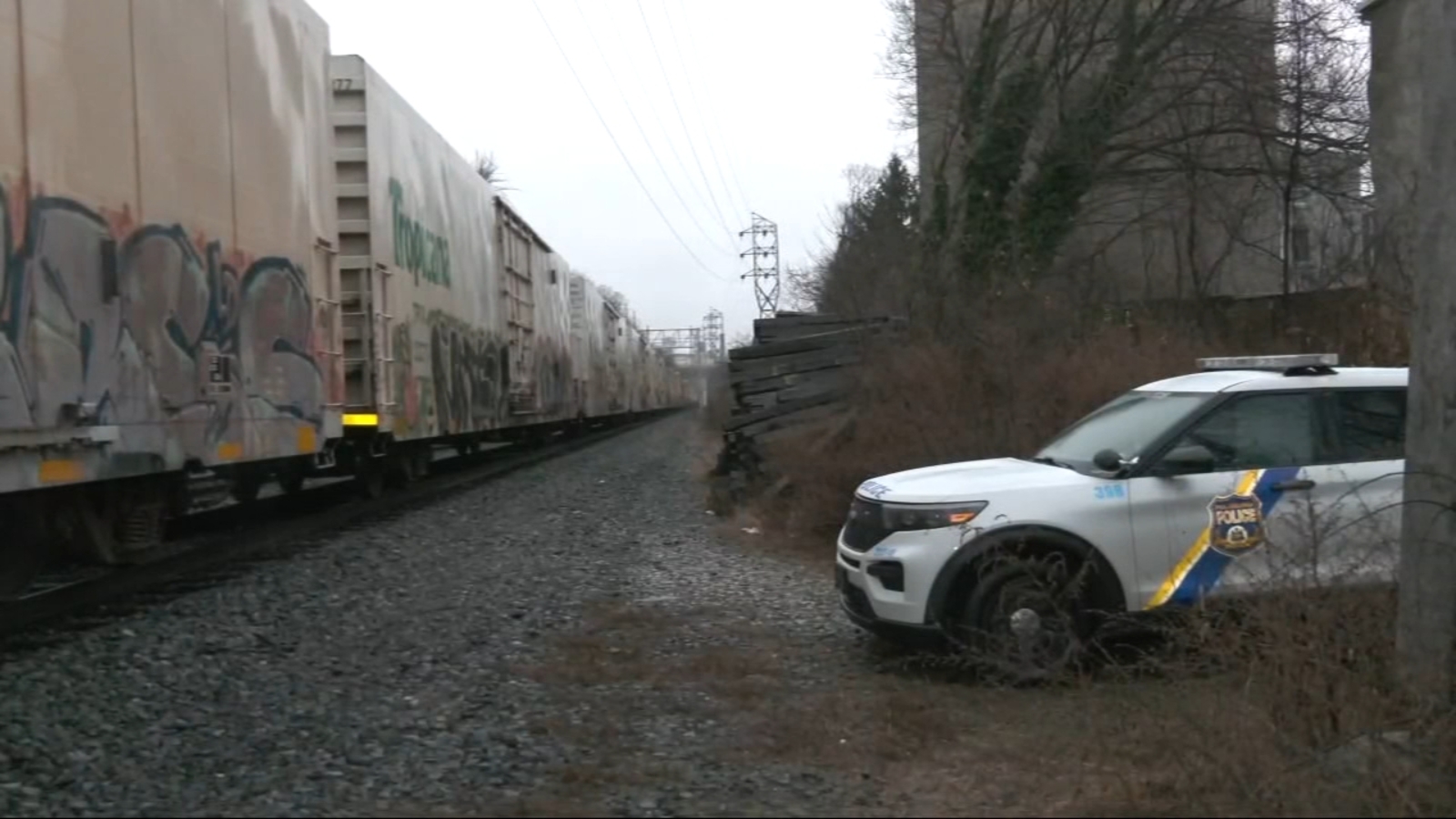 Man struck, killed by CSX train in Philadelphia's East Falls ...