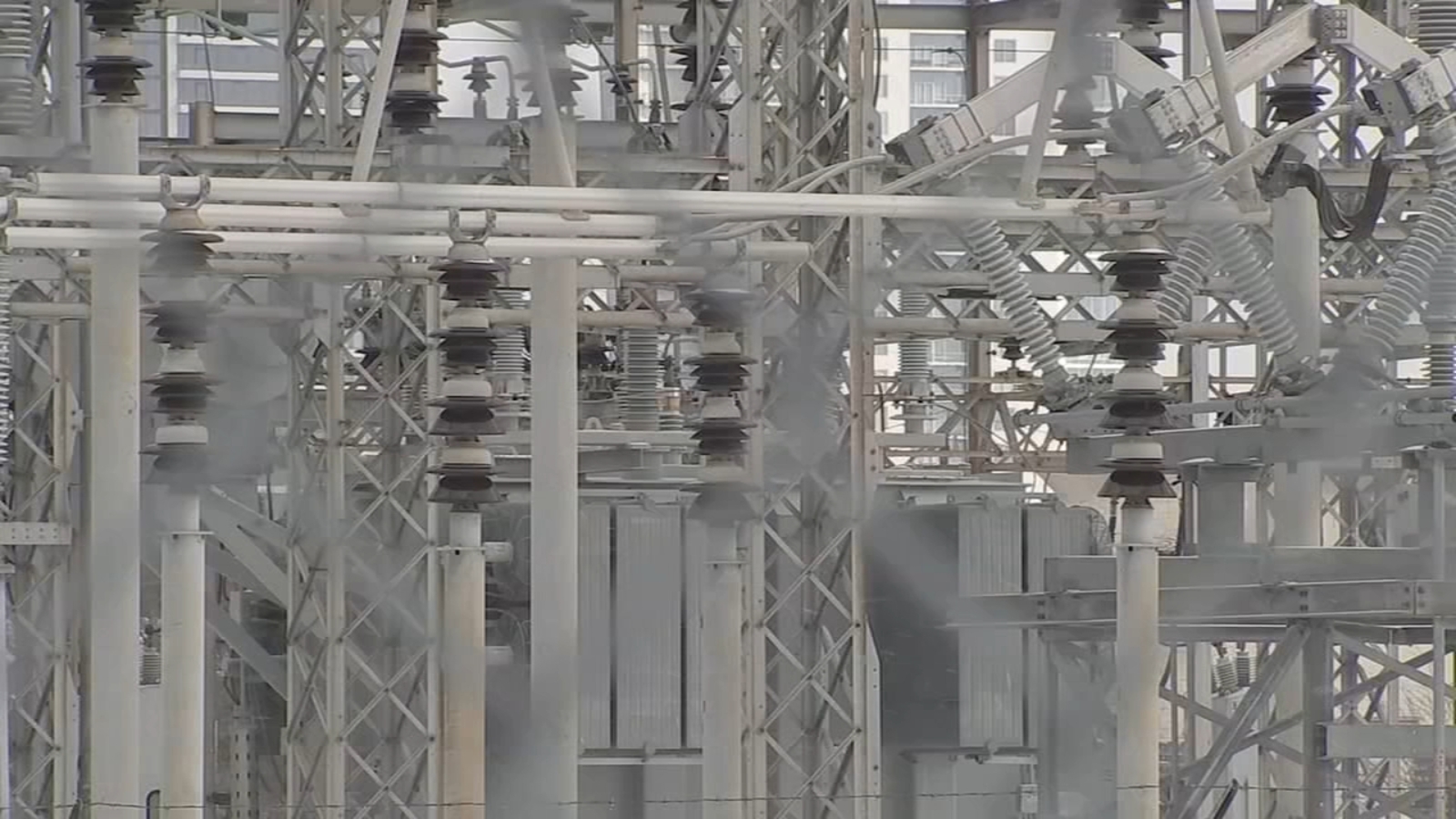 ERCOT CEO speaks on what to expect Tuesday as Texans asked to keep ...