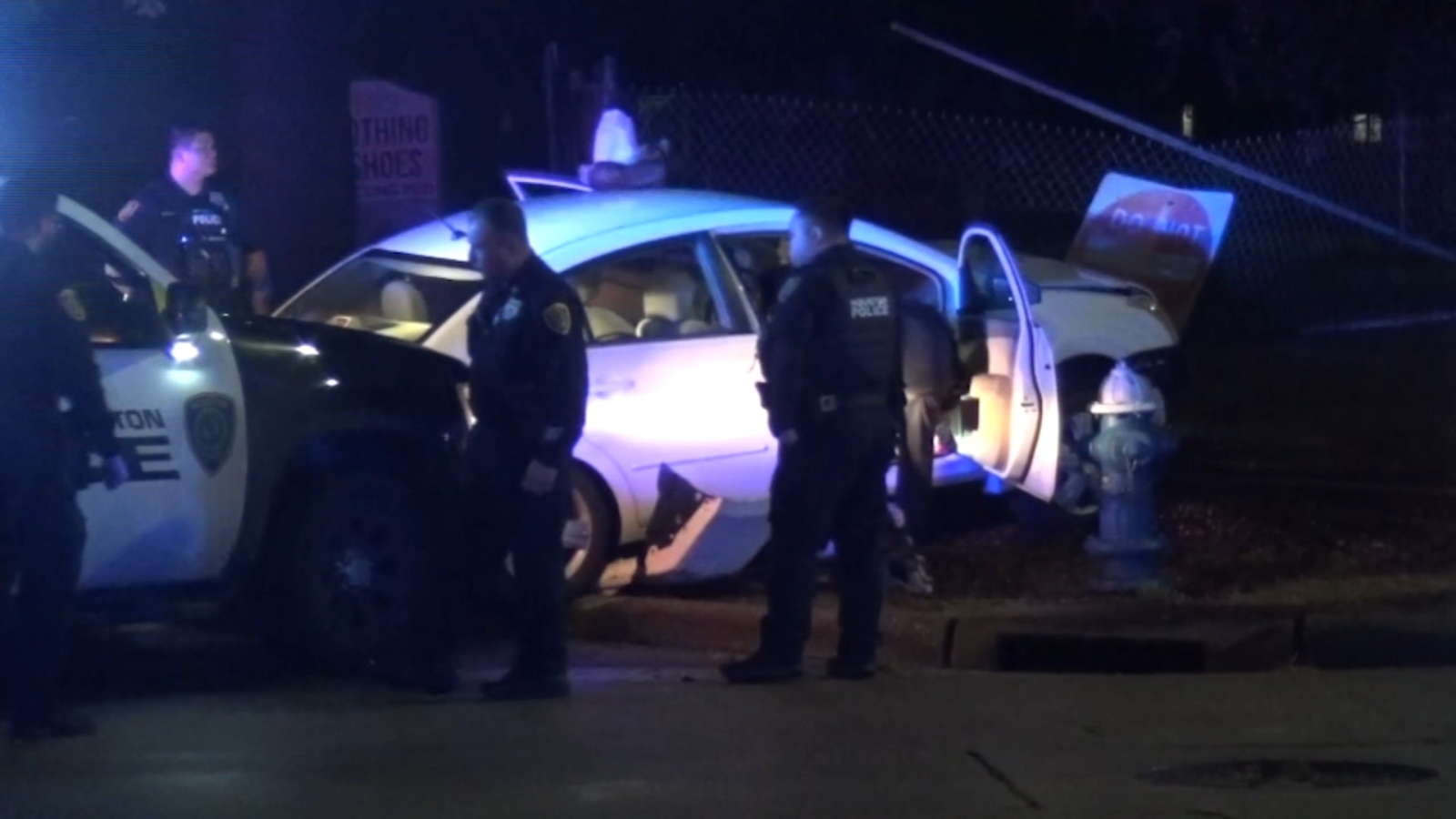 Houston Police Chase Woman Crashes Out In Midtown After Leaving Known