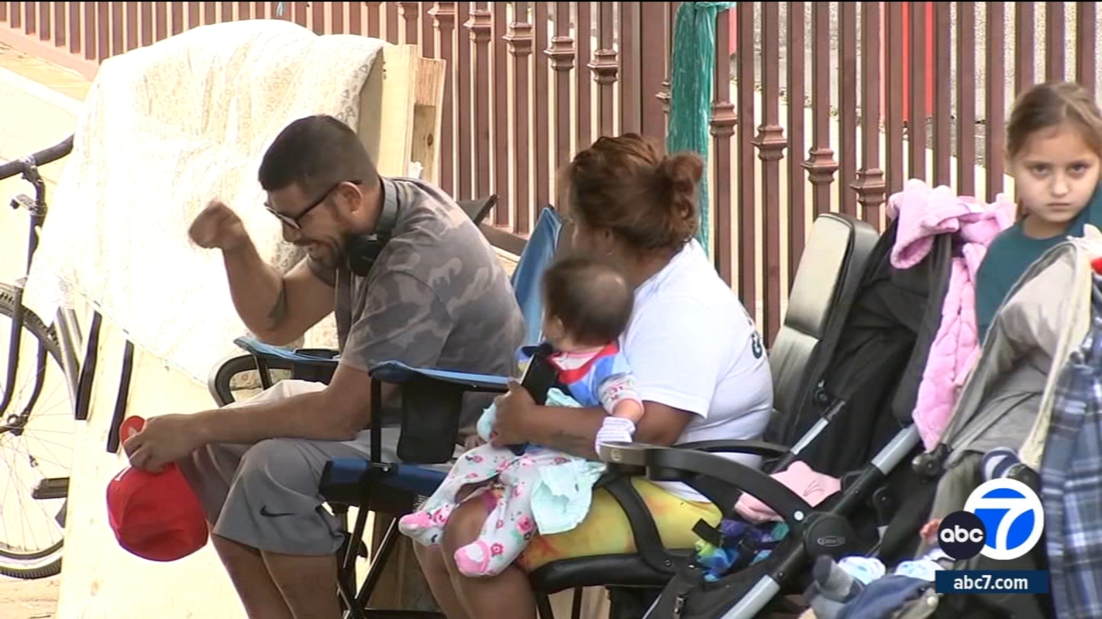 Family of 18, including 13 children, living on the streets of Westlake ...