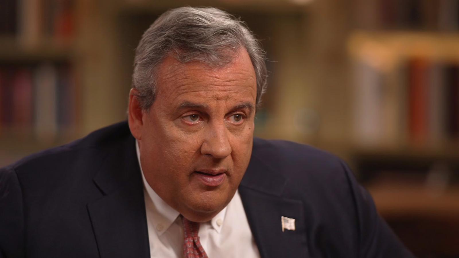 Chris Christie calls hot mic moment 'a complete mistake' in 1st ...