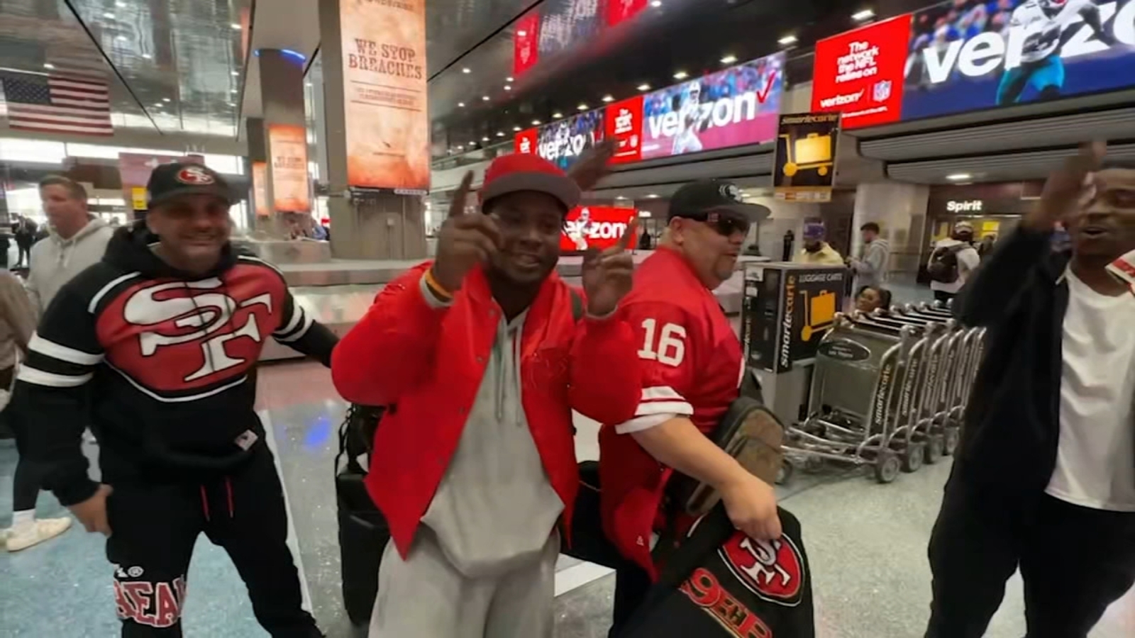 Super Bowl LVIII: San Francisco 49ers fans from across US arrive in Las ...