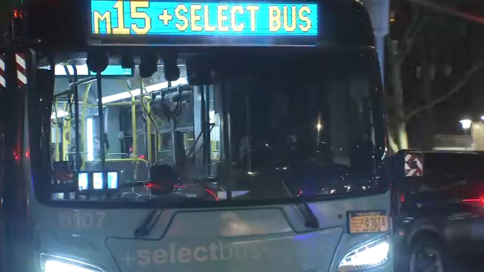 MTA bus driver disarms man who pulled knife on him in Lower Manhattan ...