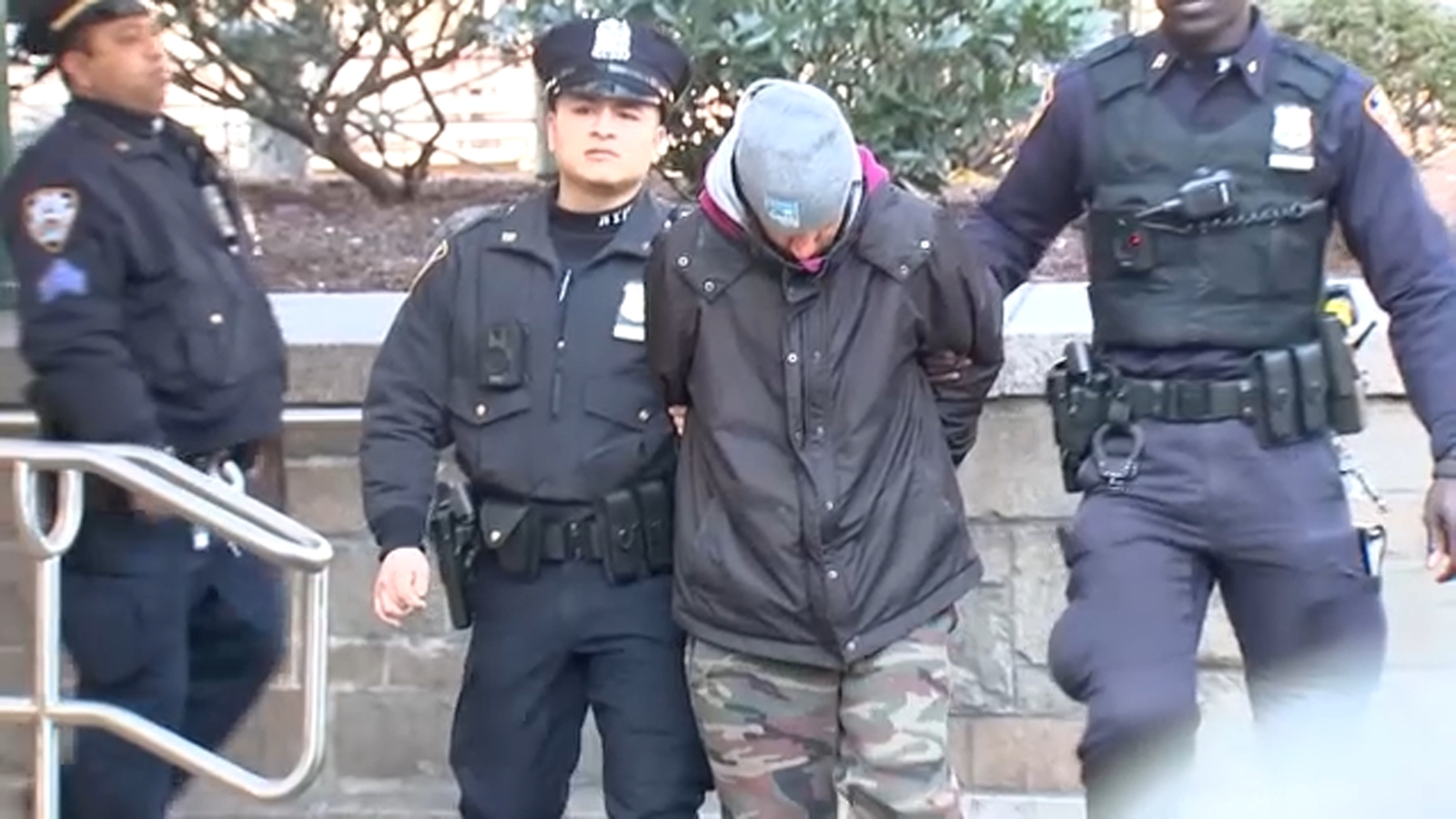 Suspect arrested in mugging, attack of 91-year-old Upper East Side man ...