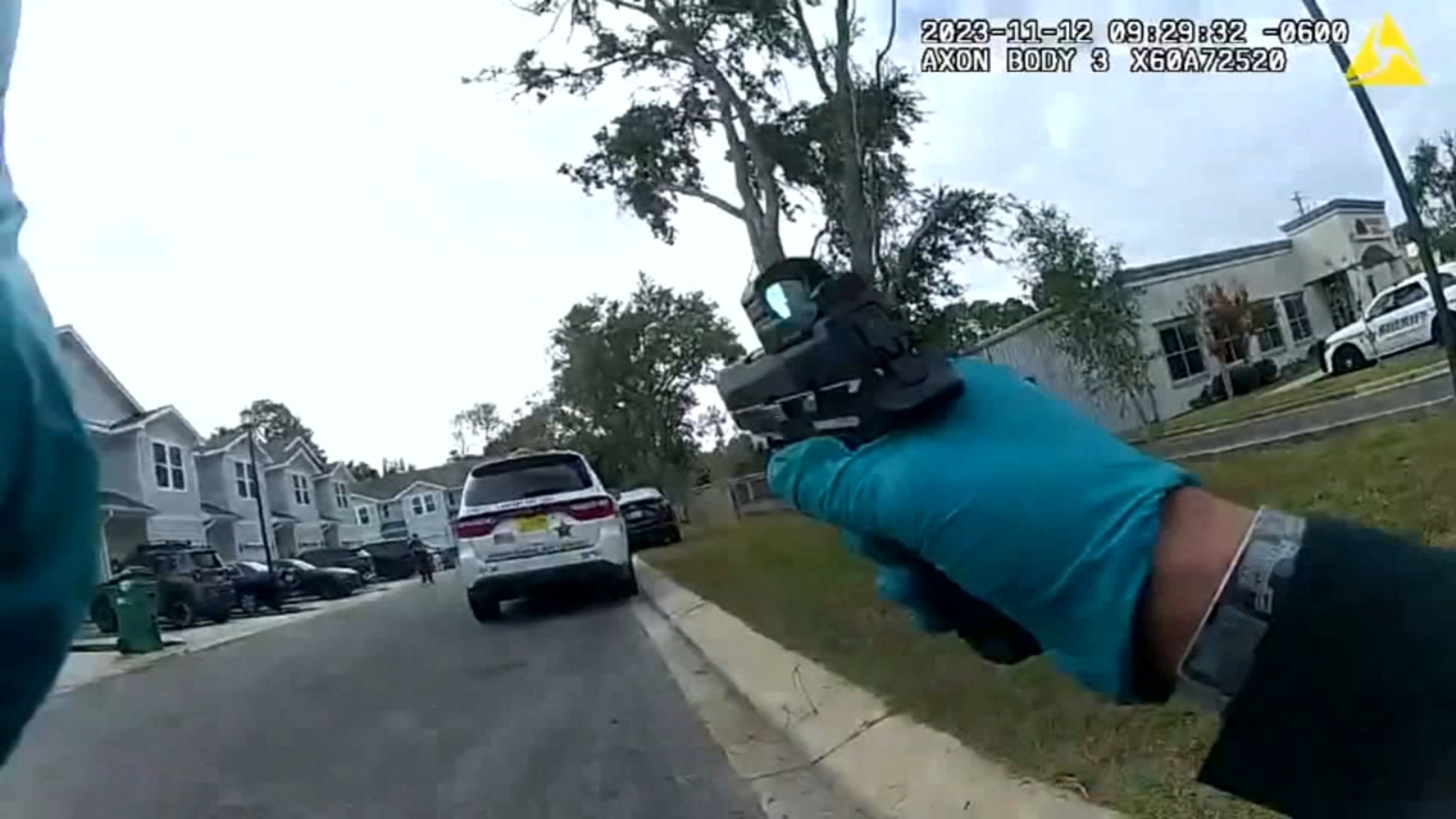 Okaloosa County Sheriffs Deputy Fires Gun At Patrol Car With Person