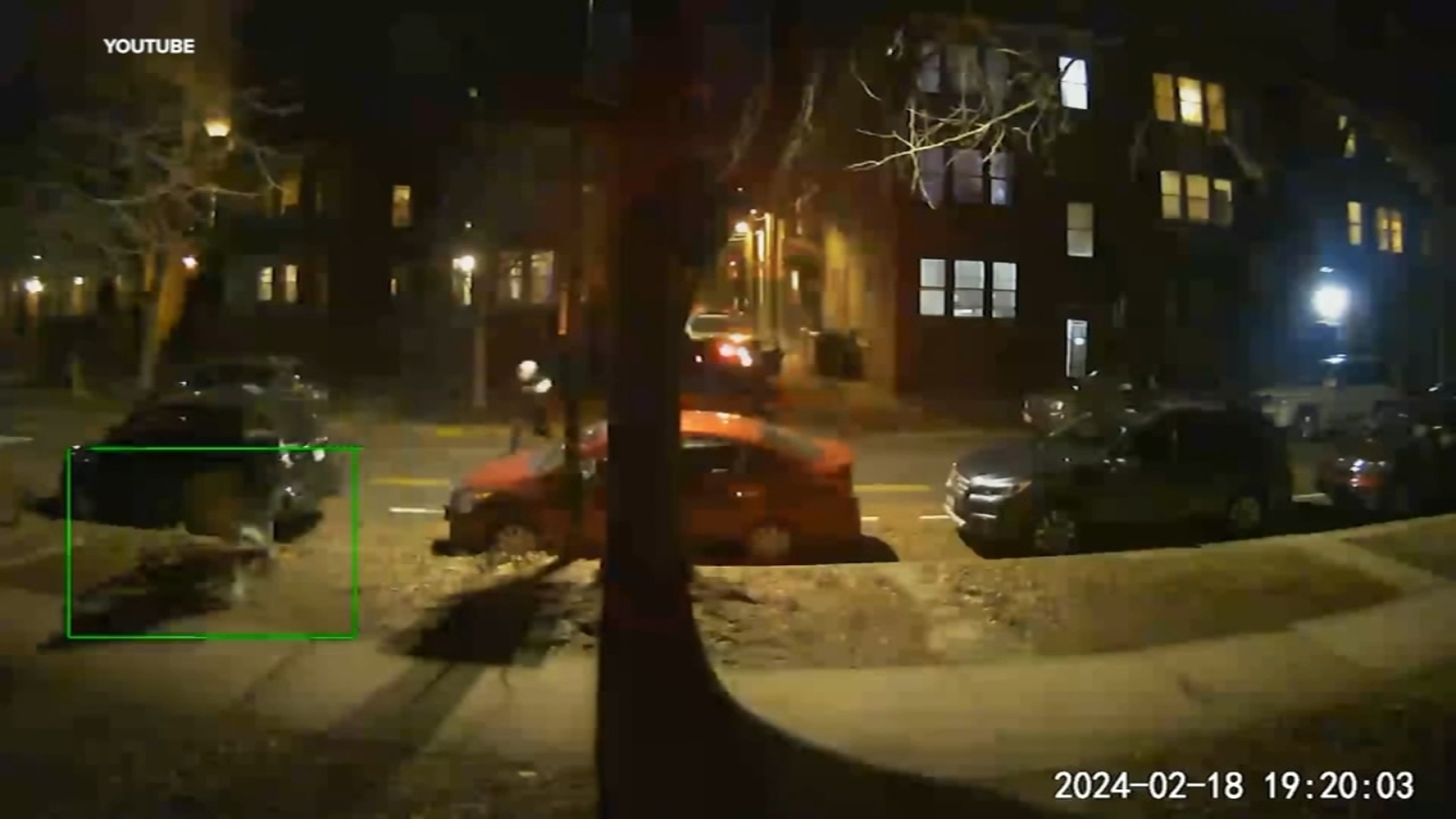 ATM robbery Chicago: Woman robbed at ATM on Addison Street; video ...