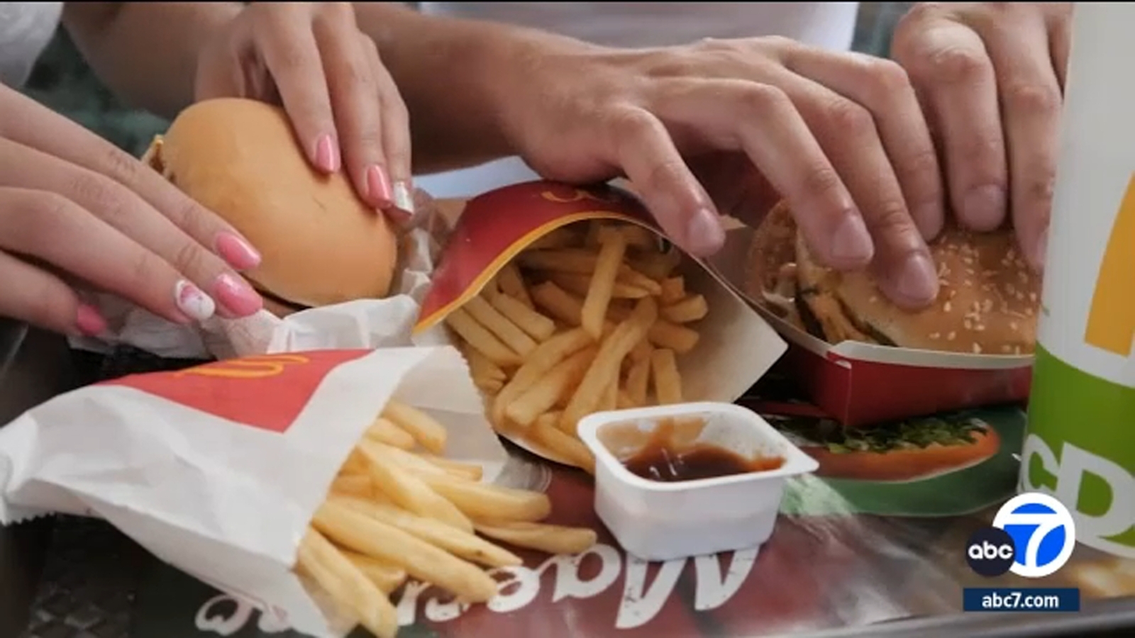 Emotional eating can lead to weight gain, increased risk of heart ...