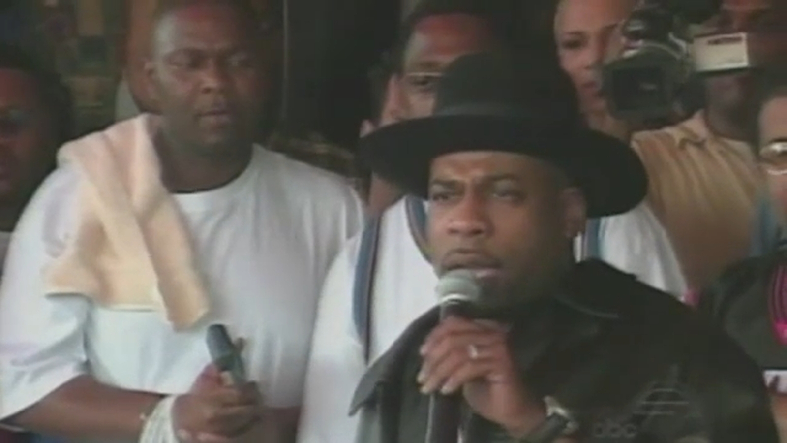 Jam Master Jay murder trial: Jury deliberations underway after closing arguments conclude - ABC7 ...