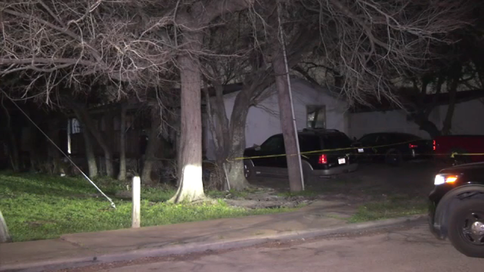 Homicide detectives looking into deadly shooting believed to have ...