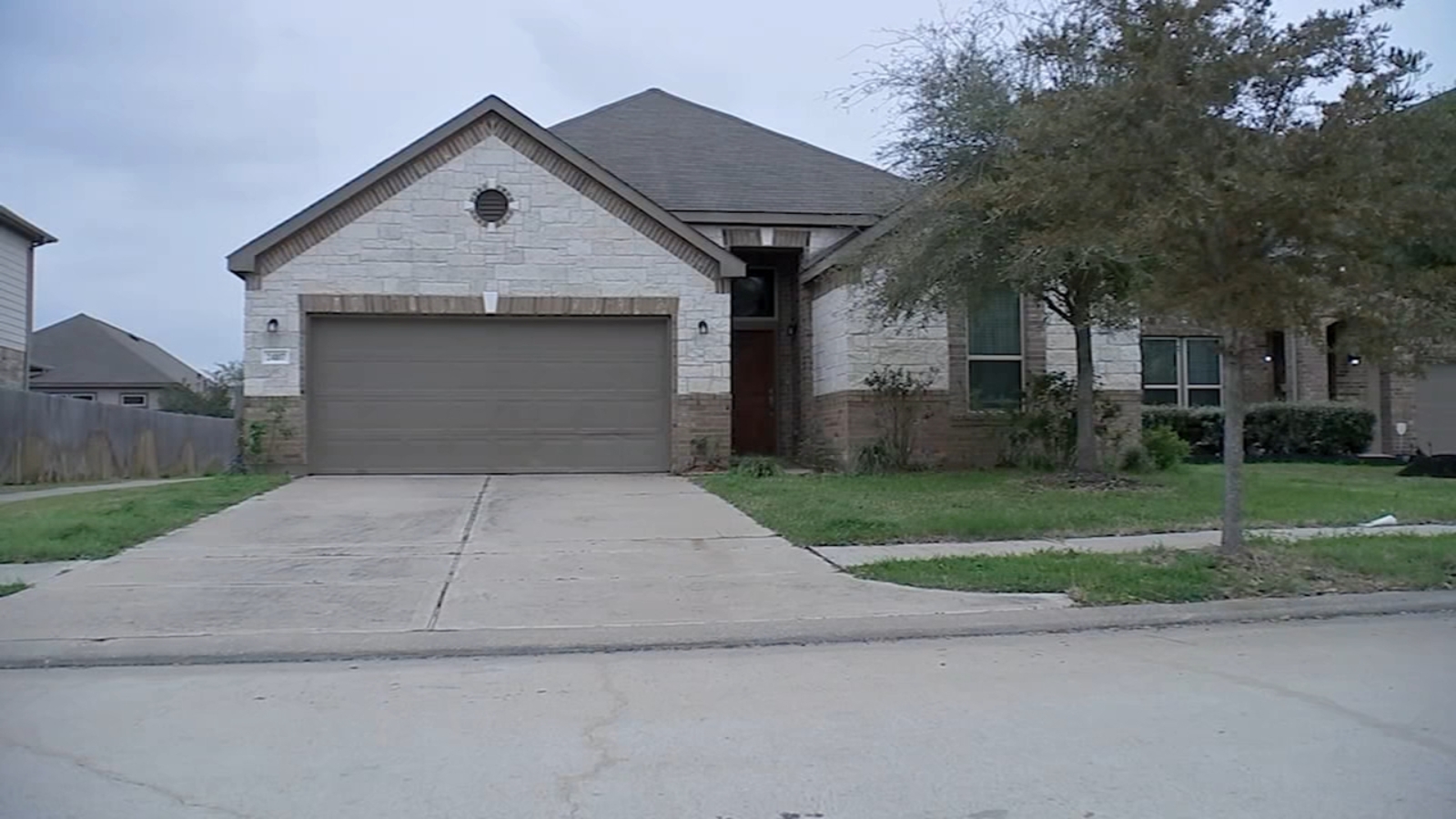 Eagle Sage Lane murder-suicide: Husband and wife found dead at home in west Harris County ...
