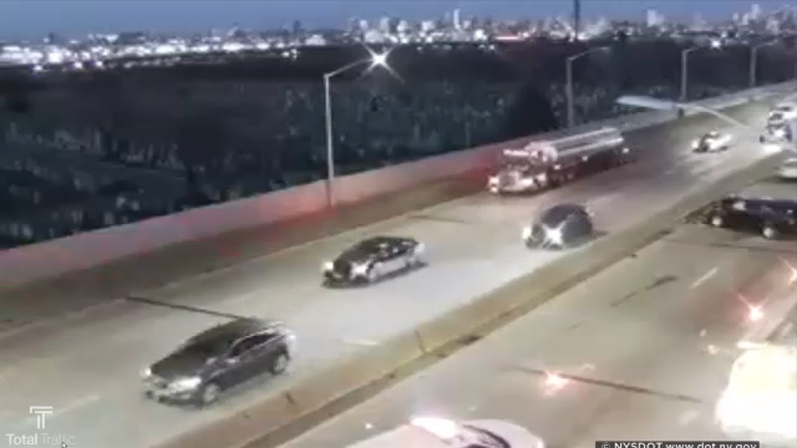 Several south/west lanes of Brooklyn-Queens Expressway closed due to ...