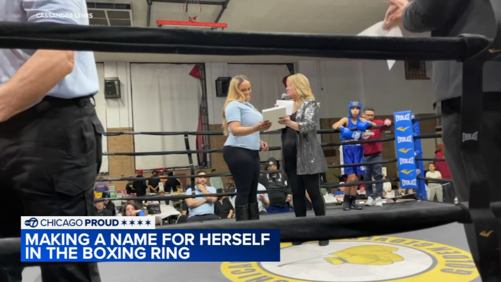 Illinois' only female boxing official Cassandra Lewis aims to open ...