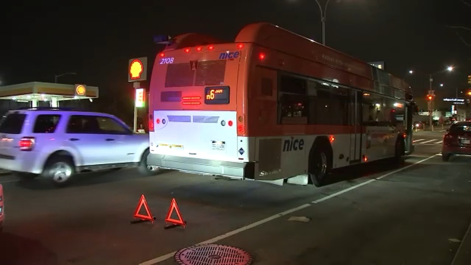 Queens NYC shooting: 19-year-old woman shot in hip while getting off ...