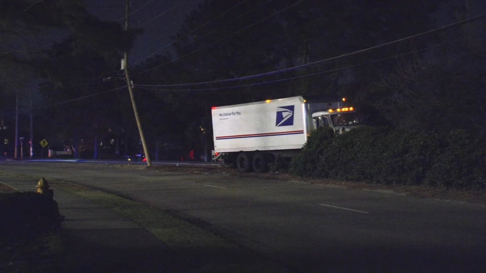 Mail truck crashes into a power pole near WakeMed - ABC11 Raleigh-Durham