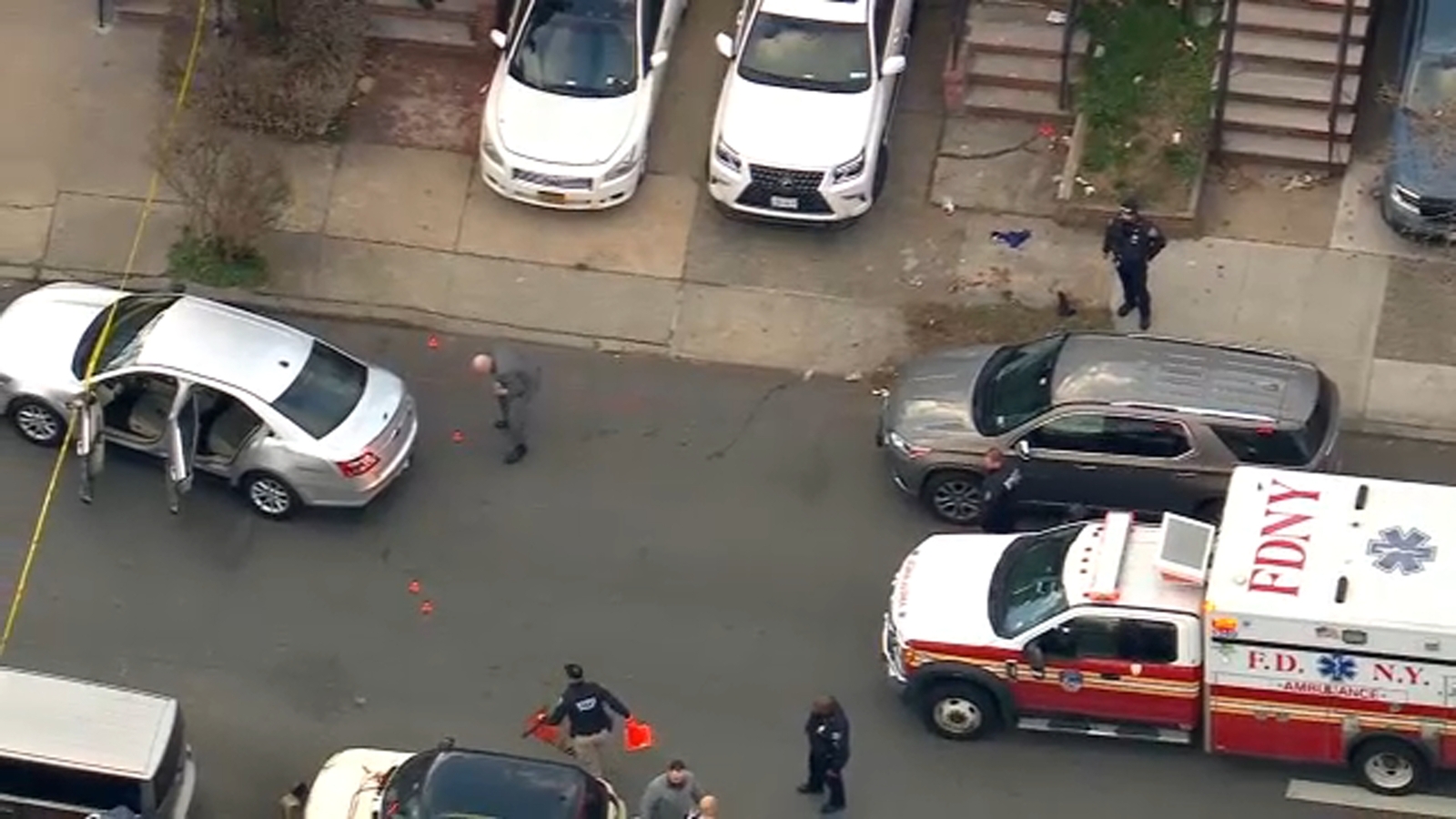Brooklyn shooting: NYPD officers shoot, kill gunman seen firing shots ...