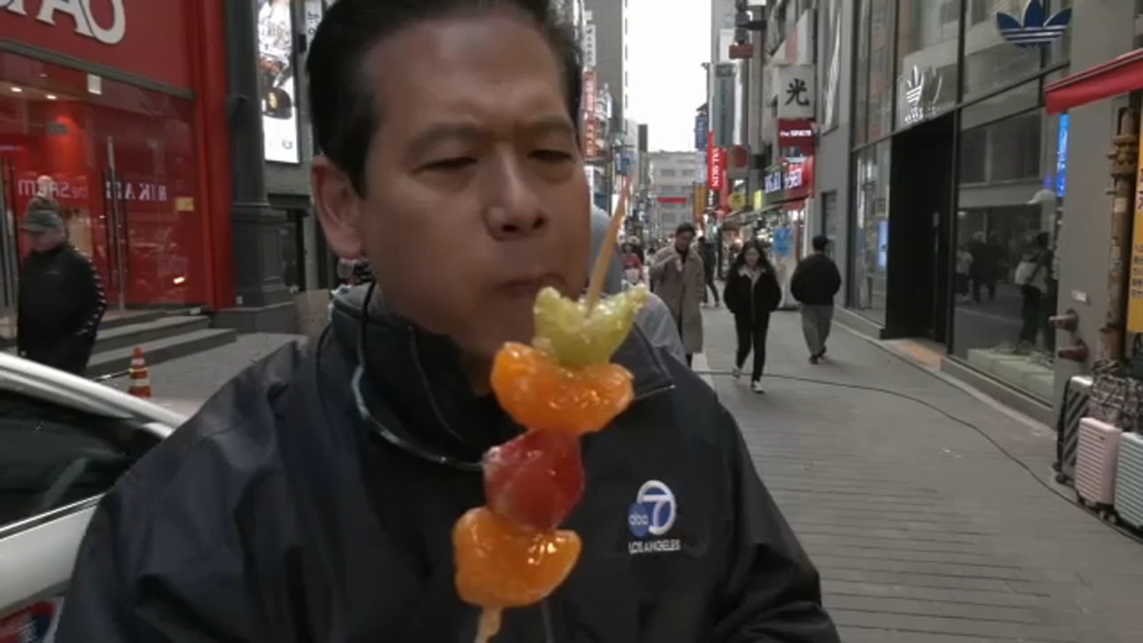 ABC7's Rob Fukuzaki tastes his way through South Korea as Dodgers gear ...