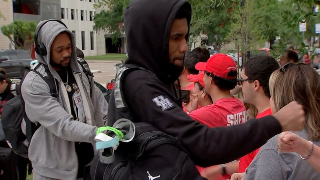 NCAA March Madness: Houston Cougars return home following 51-54 loss to ...