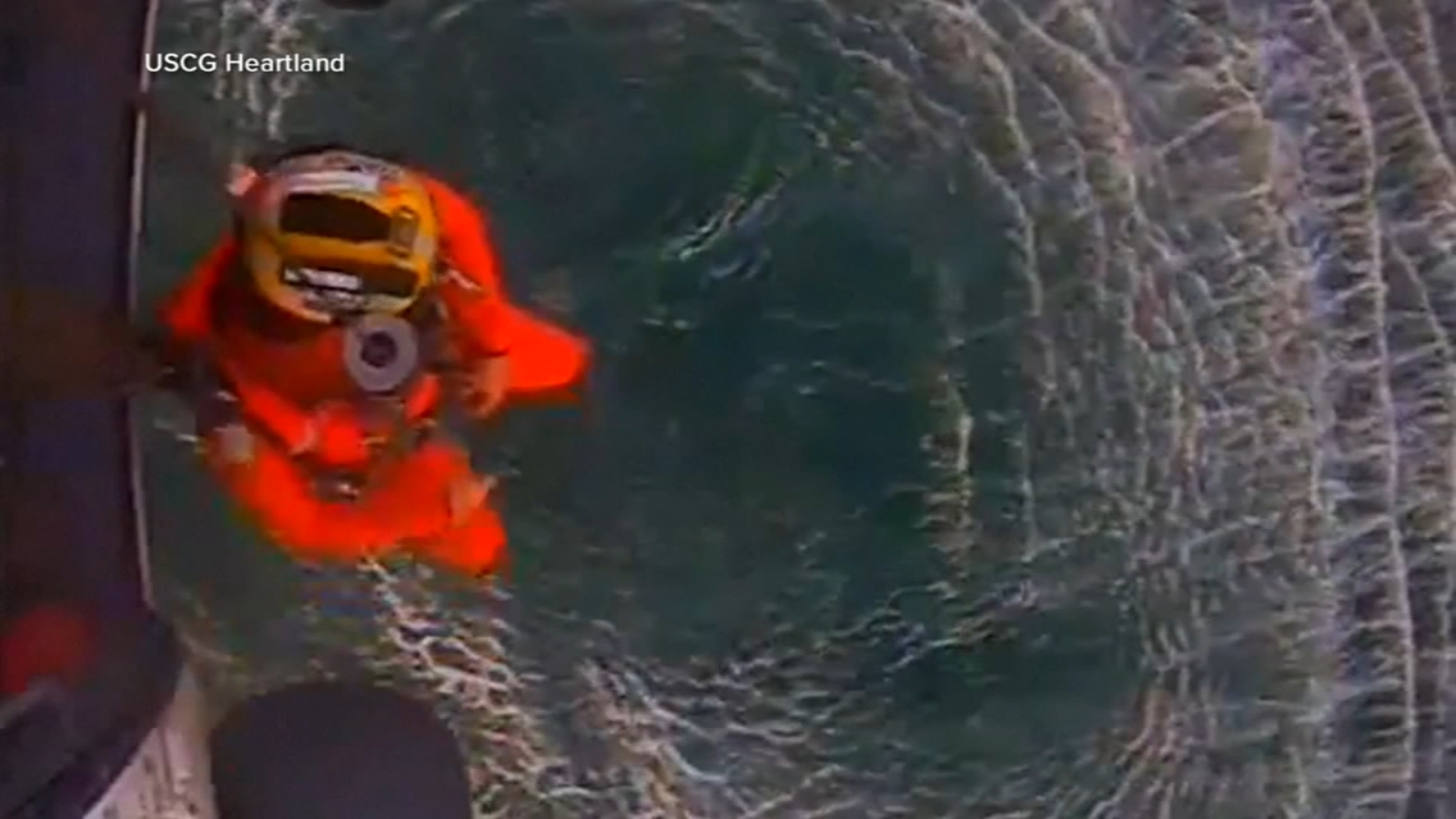 Chris Smelley, missing kayaker, rescued by US Coast Guard helicopter ...