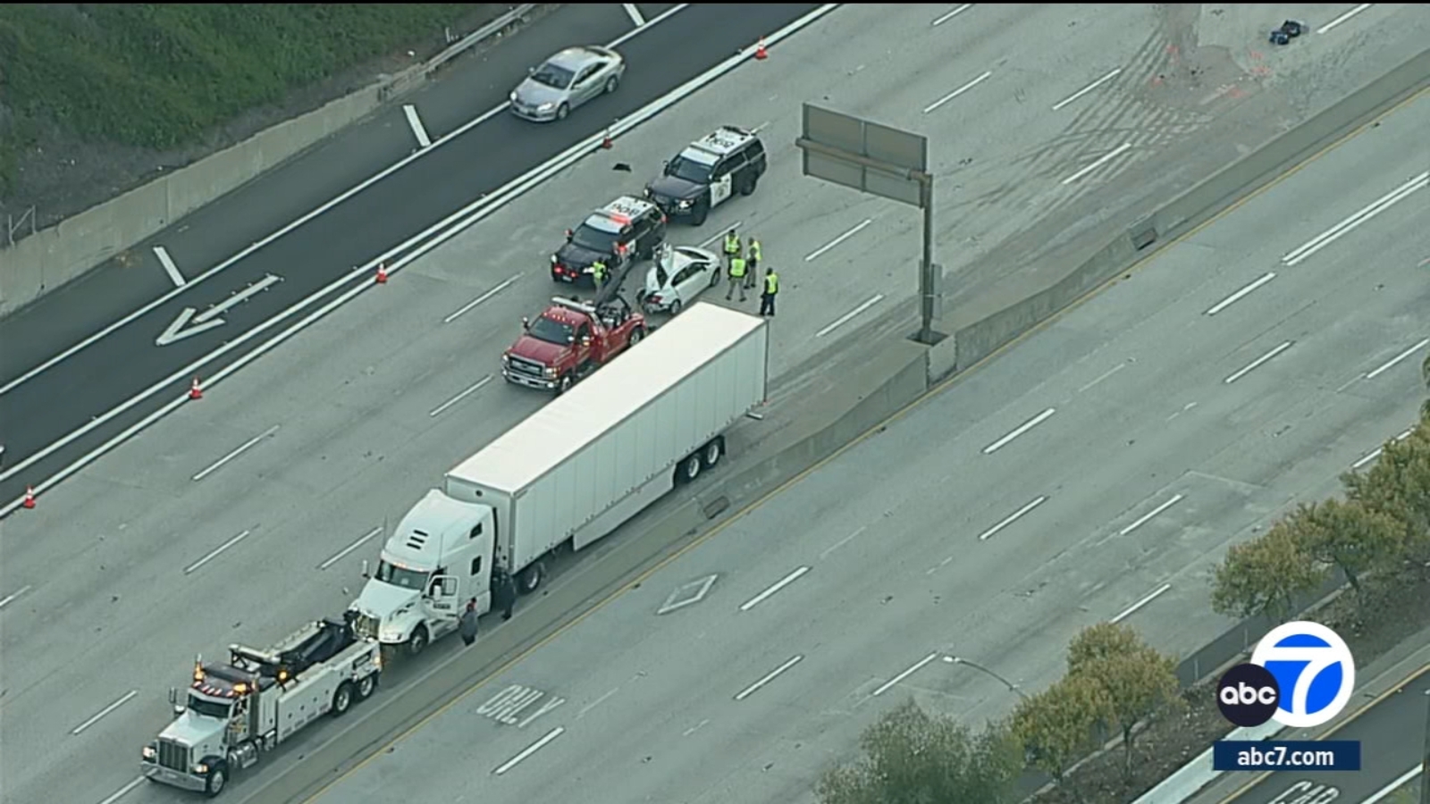 Westbound lanes of 134 Freeway shut down in Glendale after deadly big ...