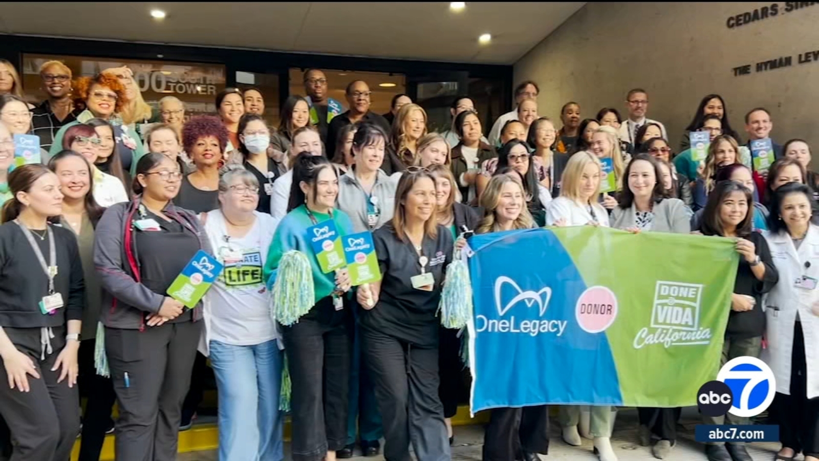 Healthcare workers at Cedars-Sinai and transplant recipients honor ...